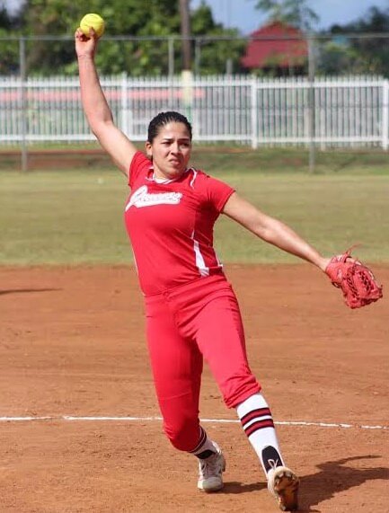 Alondra Pérez es la mejor lanzadora del Sóftbol Superior Femenino